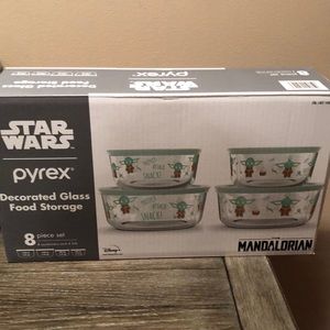 Pyrex | Kitchen | Star Wars Pyrex Mandalorian 8 Piece Storage Set ...